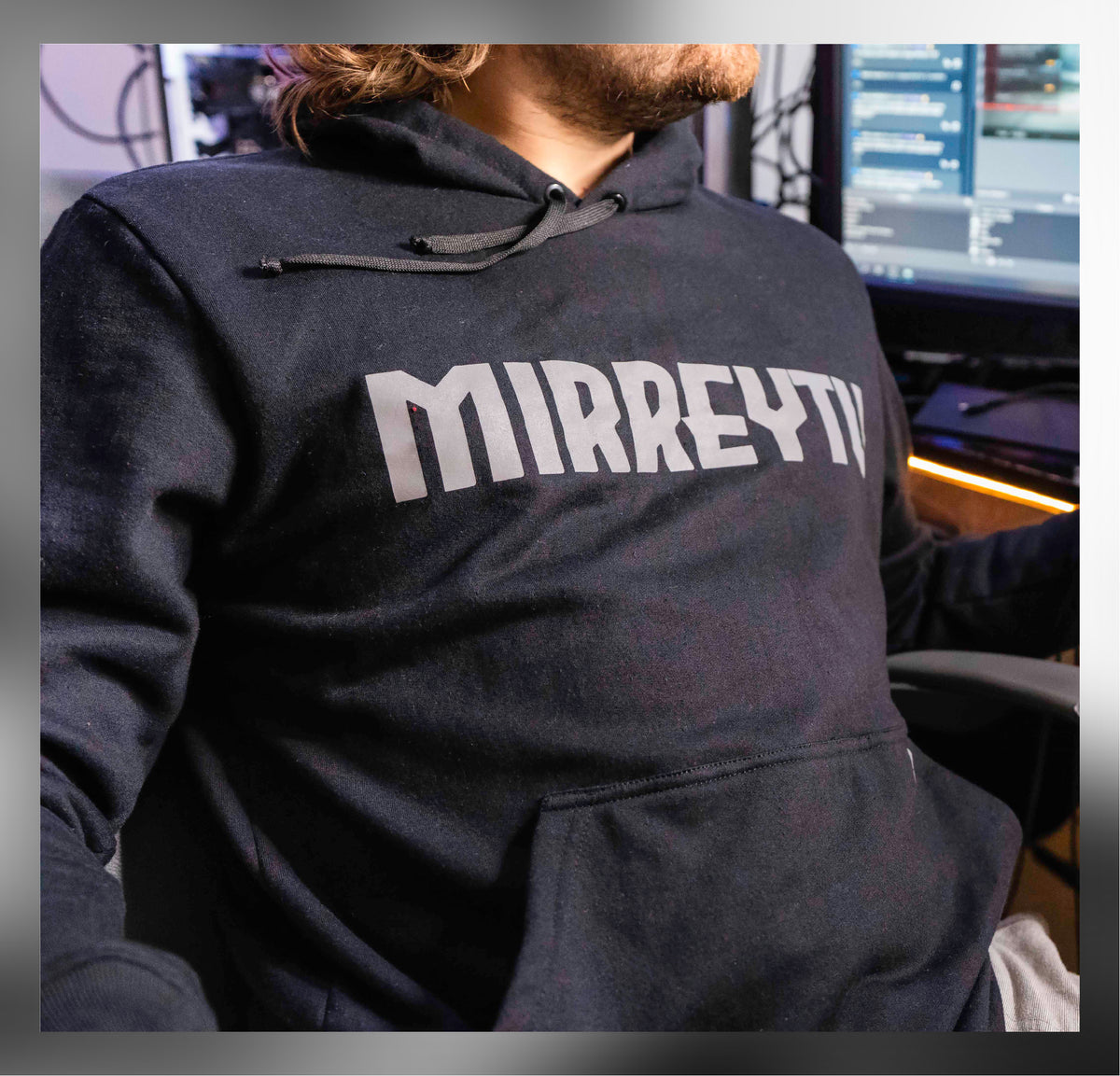 SUDADERA NEGRA MIRREY TV – MirreyTv